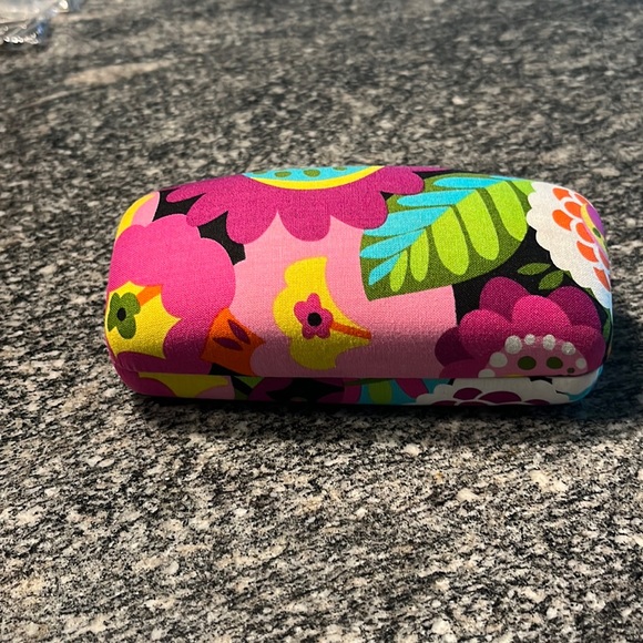 Vera Bradley | Accessories | Vera Bradley Designer Clam Shell Eyeglass ...